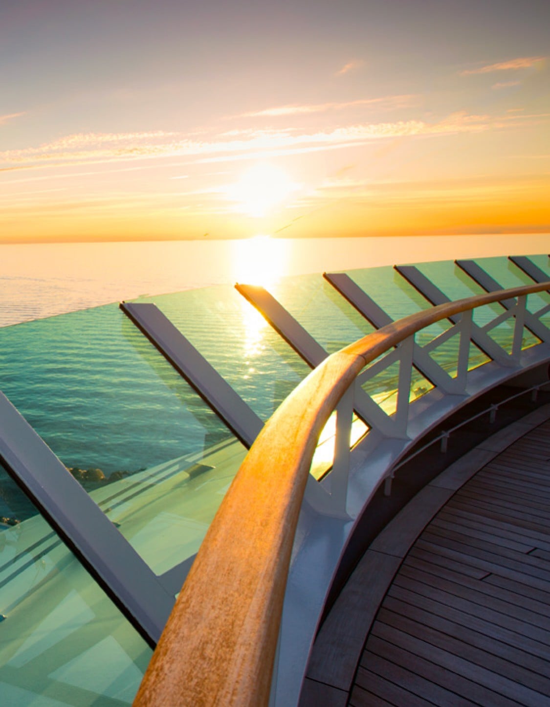 Costa Fascinosa Live Webcam & Current Position | Costa Cruises EU