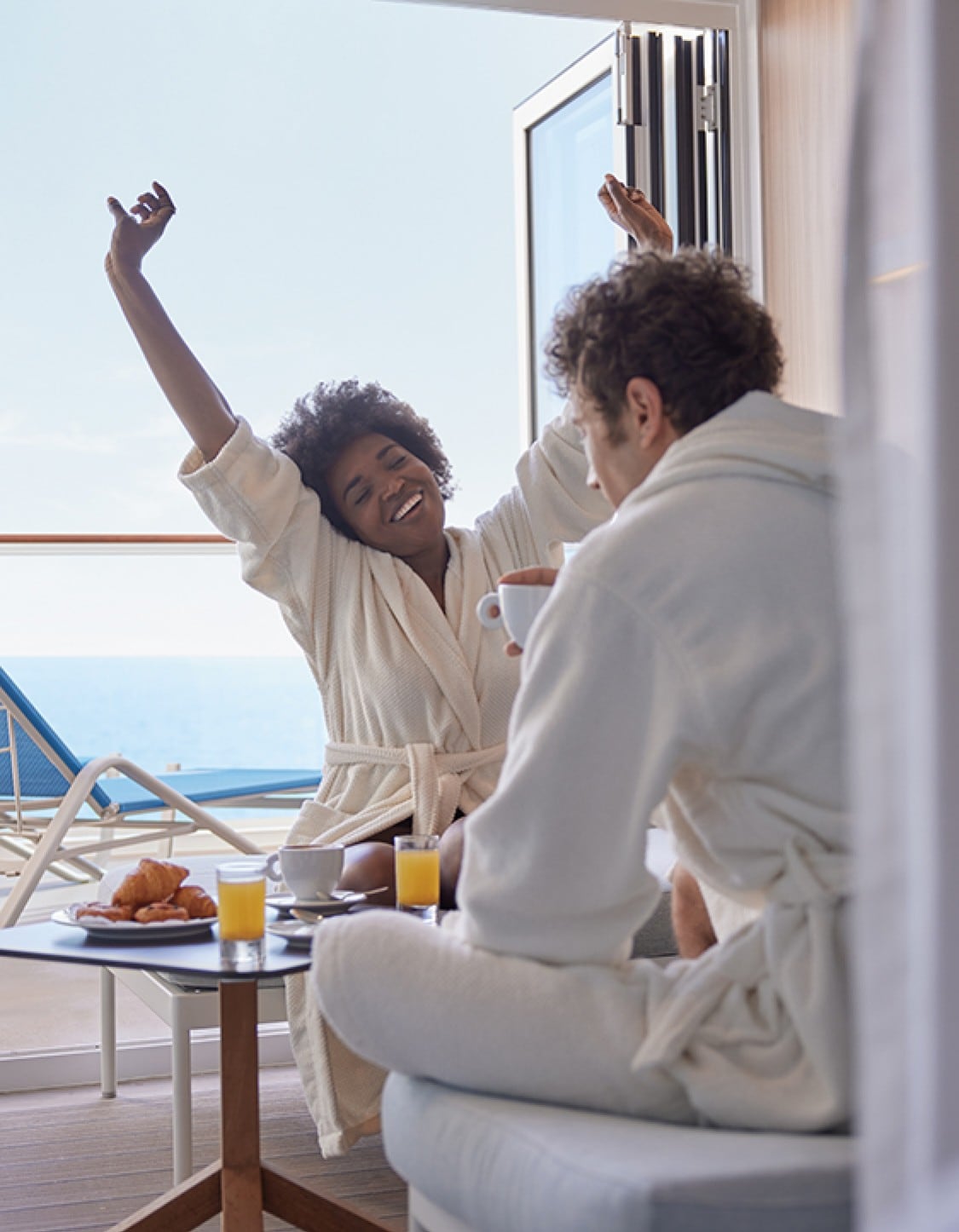 Costa Cruises Cabins: Suite, Premium | Costa Cruises EU