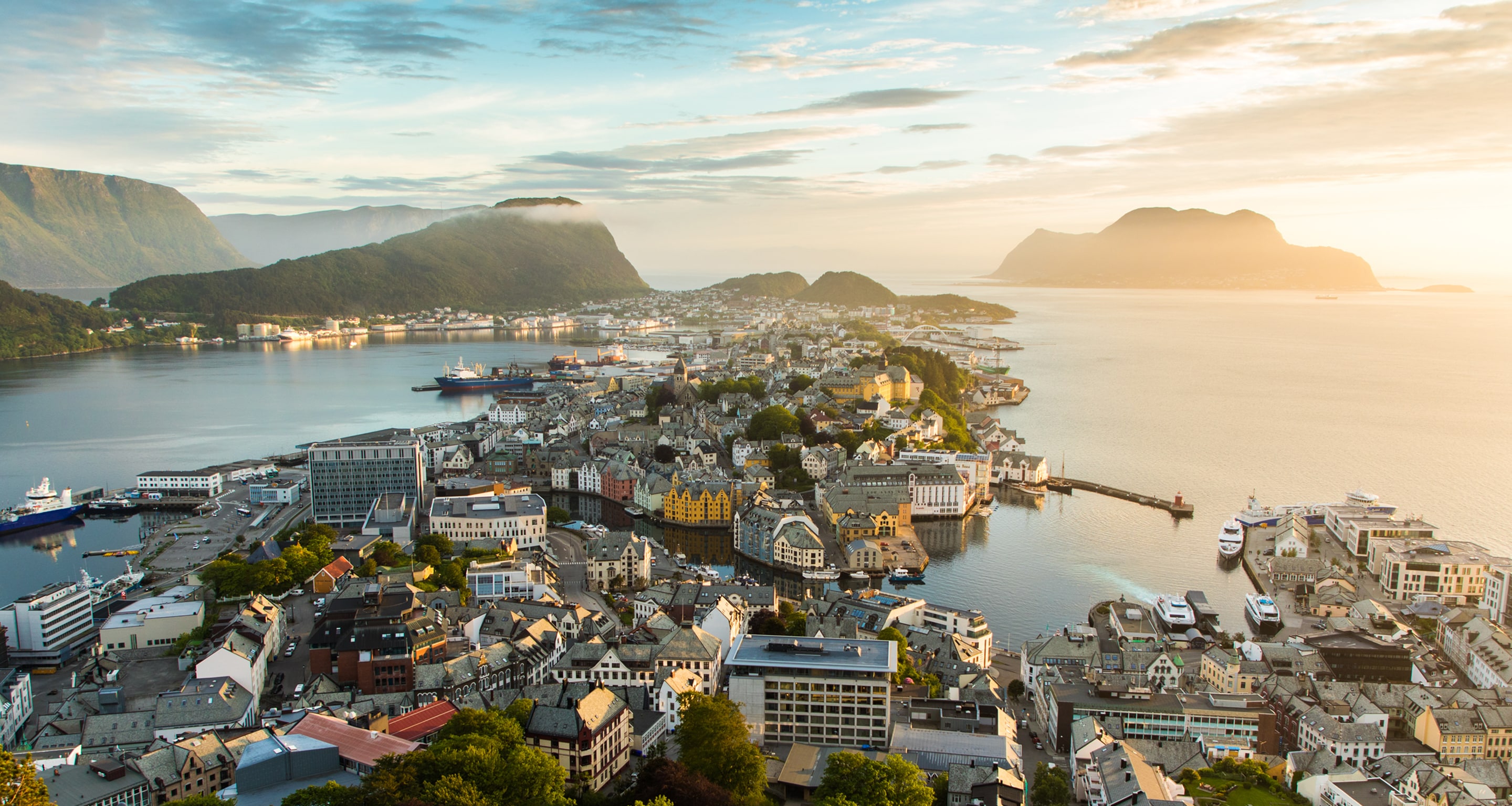 Alesund best excursions and guided tours | Costa Cruises EU
